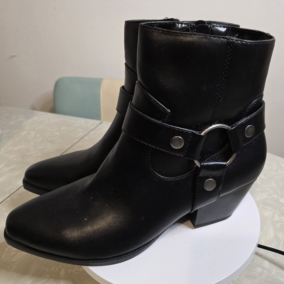 Indigo | Shoes | Indigo Rd Womens Black Ankle Boots 85 | Poshmark